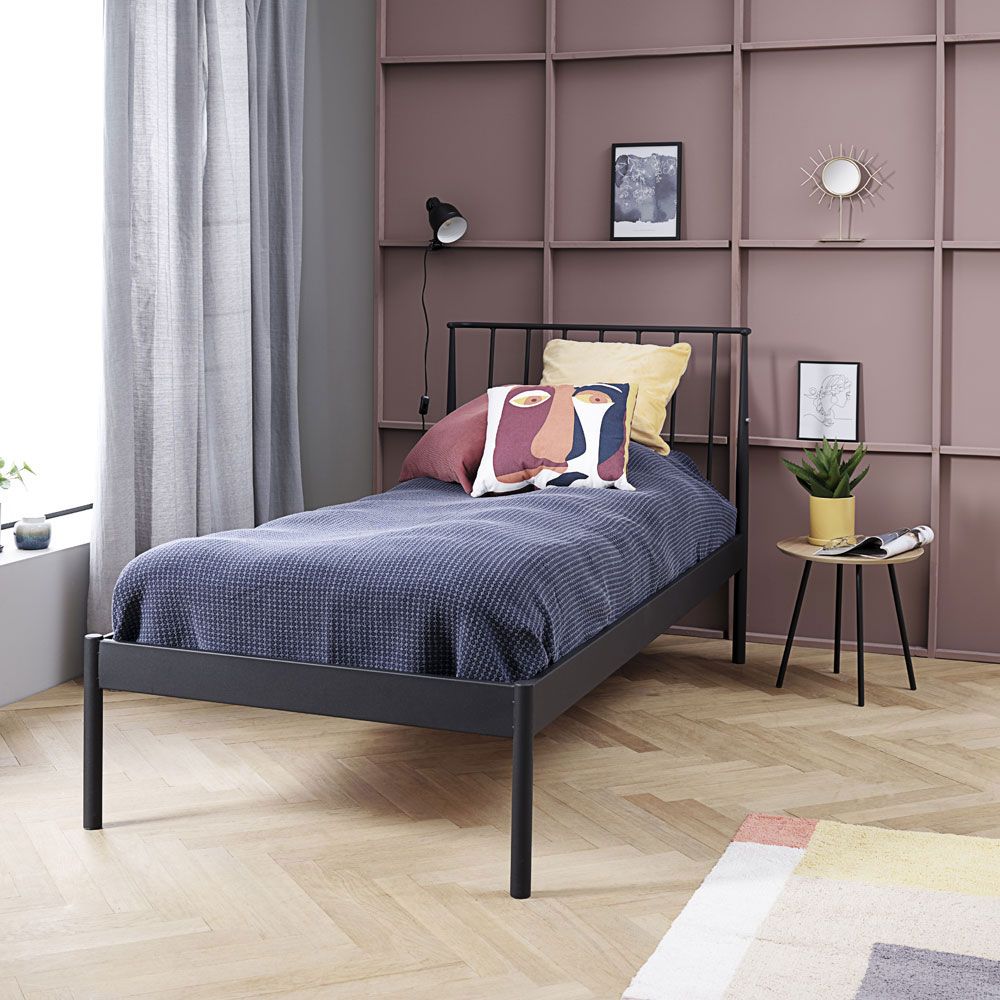 Gultas rāmis ABILDRO 167x217x100cm (guļvieta 160x200cm) - JYSK ...