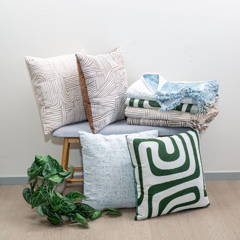 Dekoratīvais spilvens GULLIK 50 x 50 cm - JYSK - Vienmēr lieliski ...