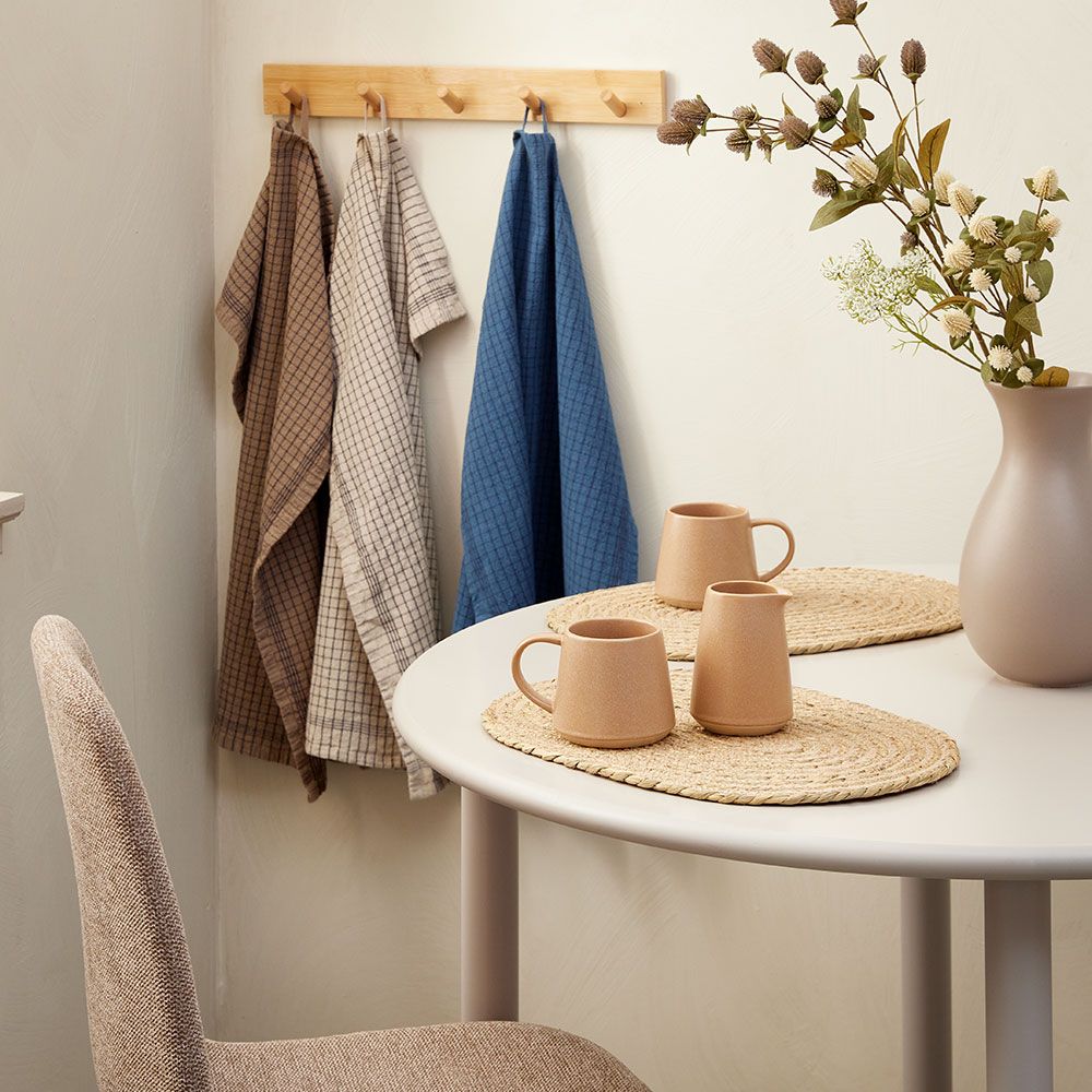 Vāze FREI Ø16 x 26 cm - JYSK - Vienmēr lieliski piedāvājumi